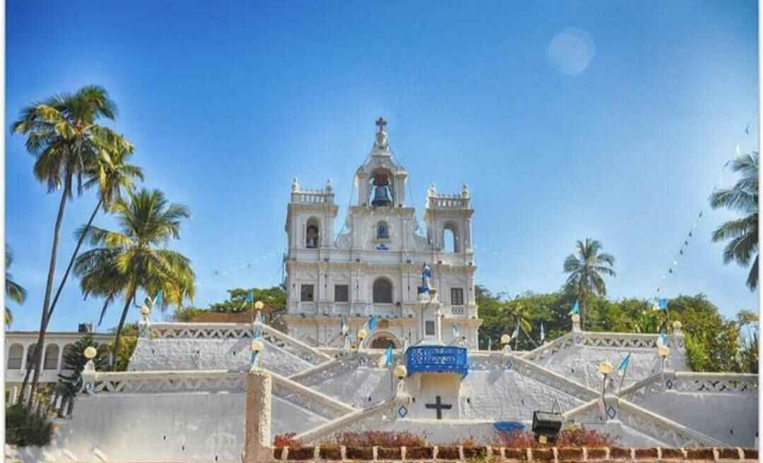 Odxel Beach - How To Reach, Best Time & Tips | All About Goa