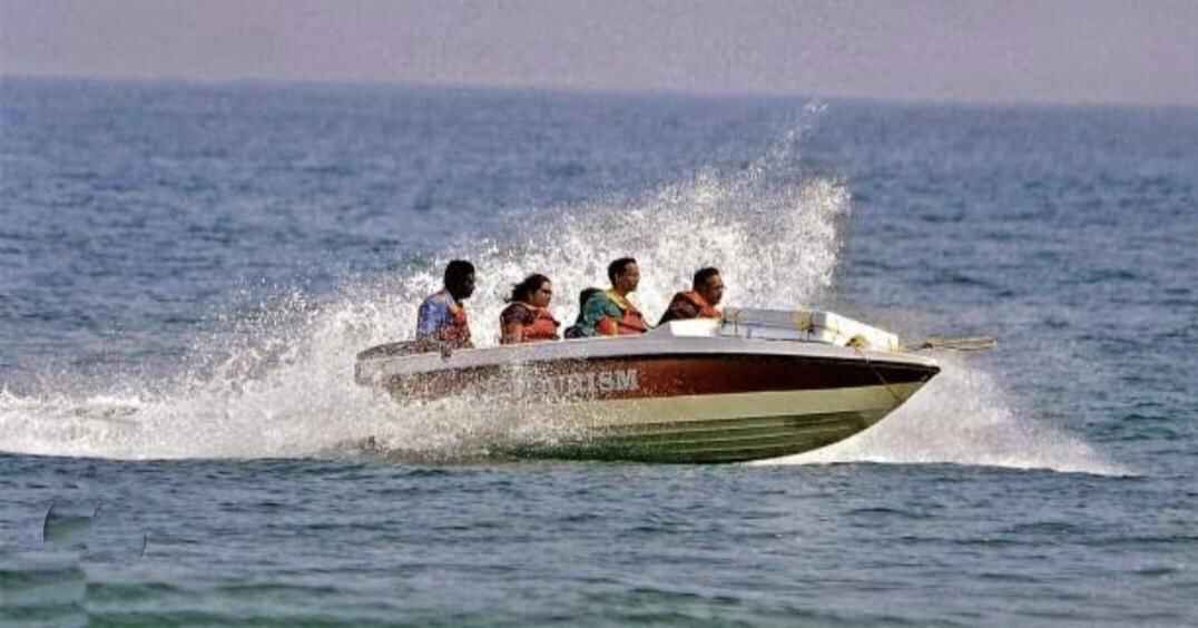 Vagator Beach - How To Reach, Best Time & Tips | All About Goa