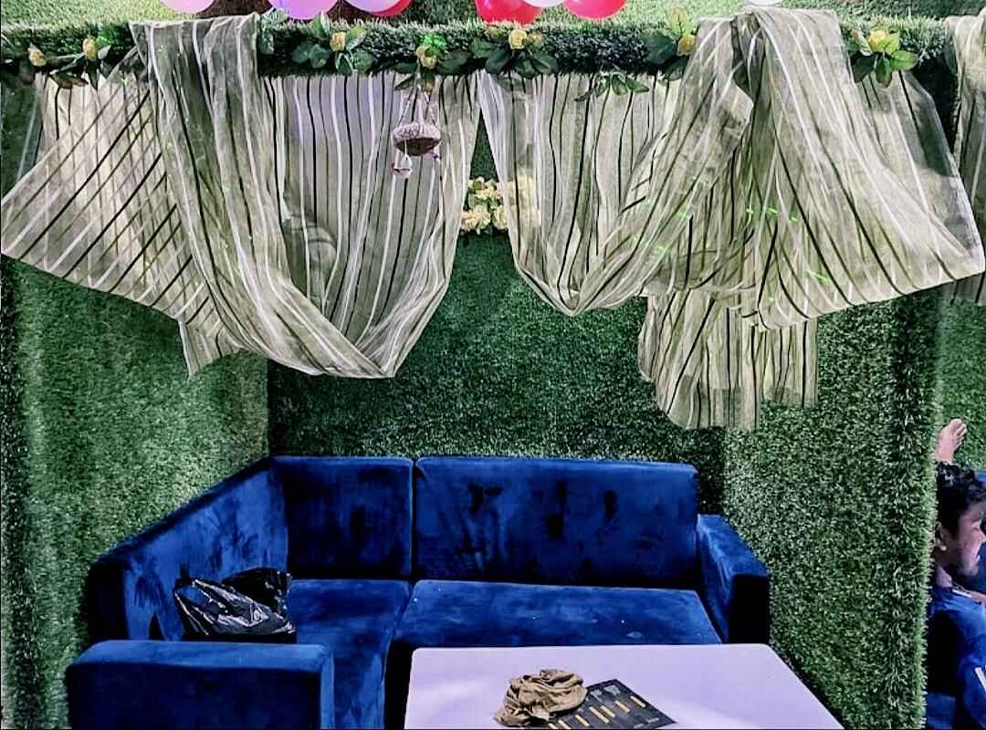 8 Best Private Cabin Cafe And Restaurant For Couples In Aligarh