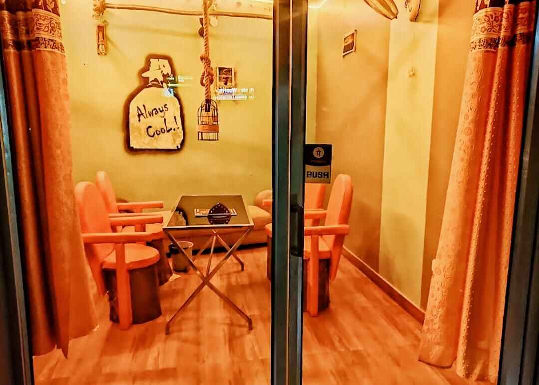 8 Best Private Cabin Cafe And Restaurant For Couples In Aligarh
