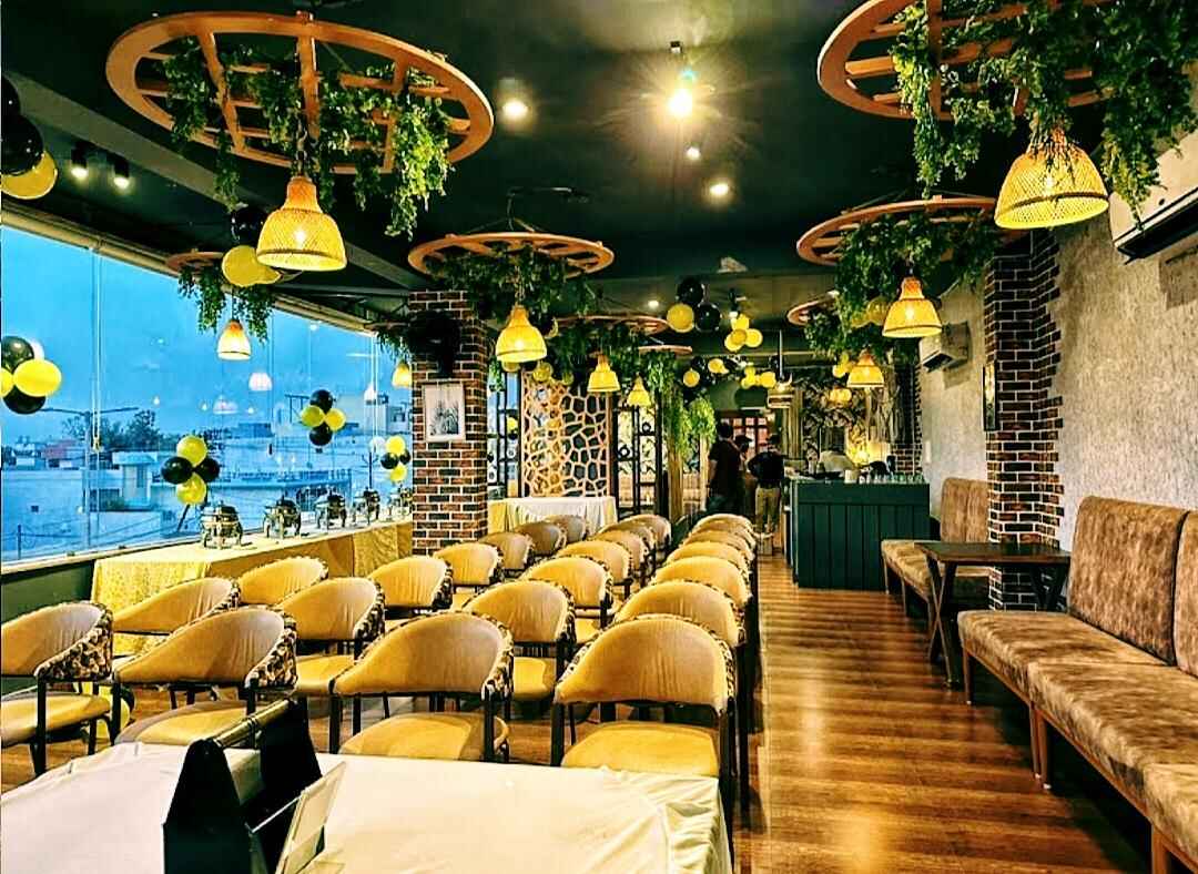 8 Best Private Cabin Cafe And Restaurant For Couples In Aligarh