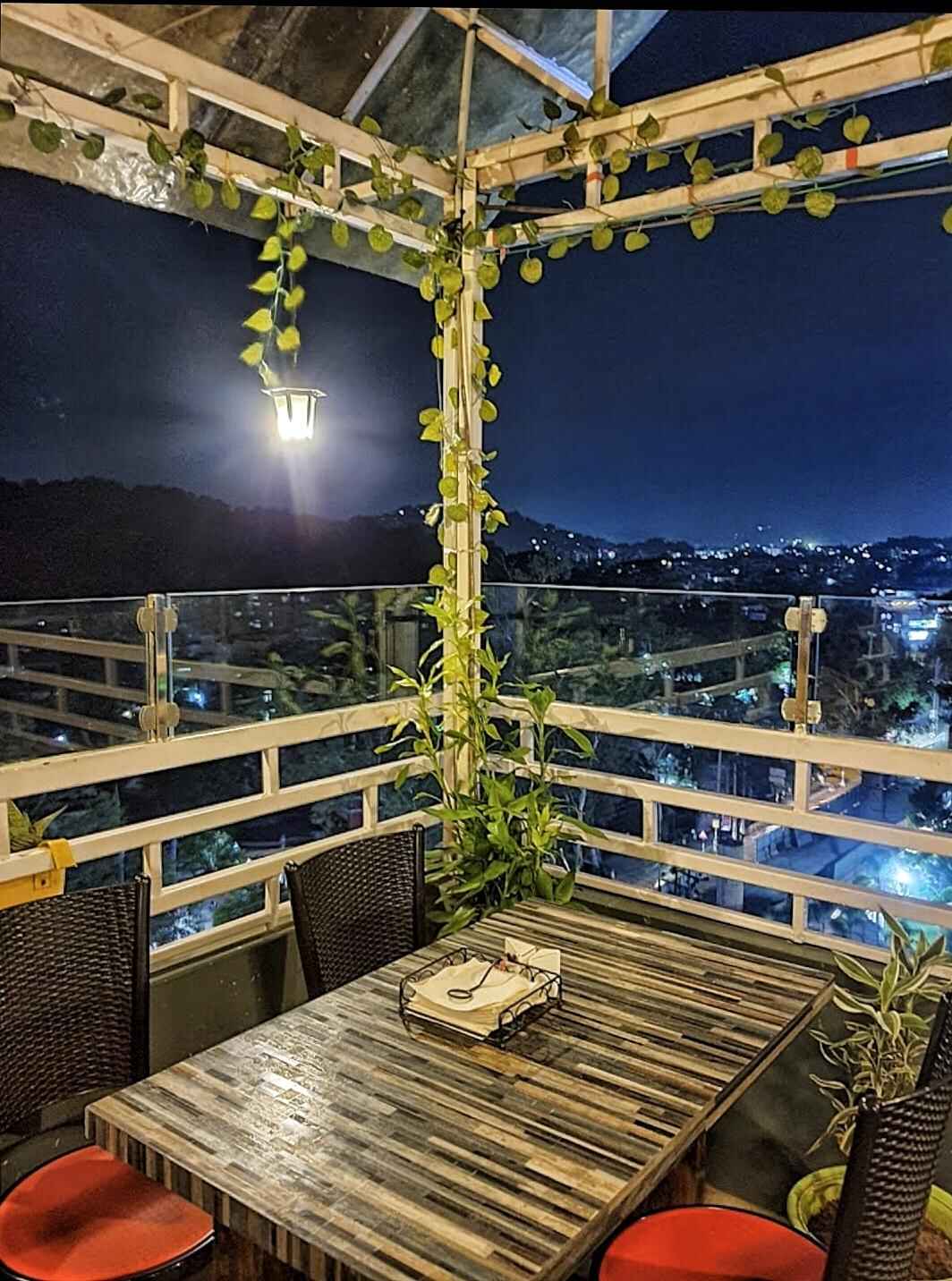 15 Best Private Cabin Cafe And Restaurant For Couples In Guwahati