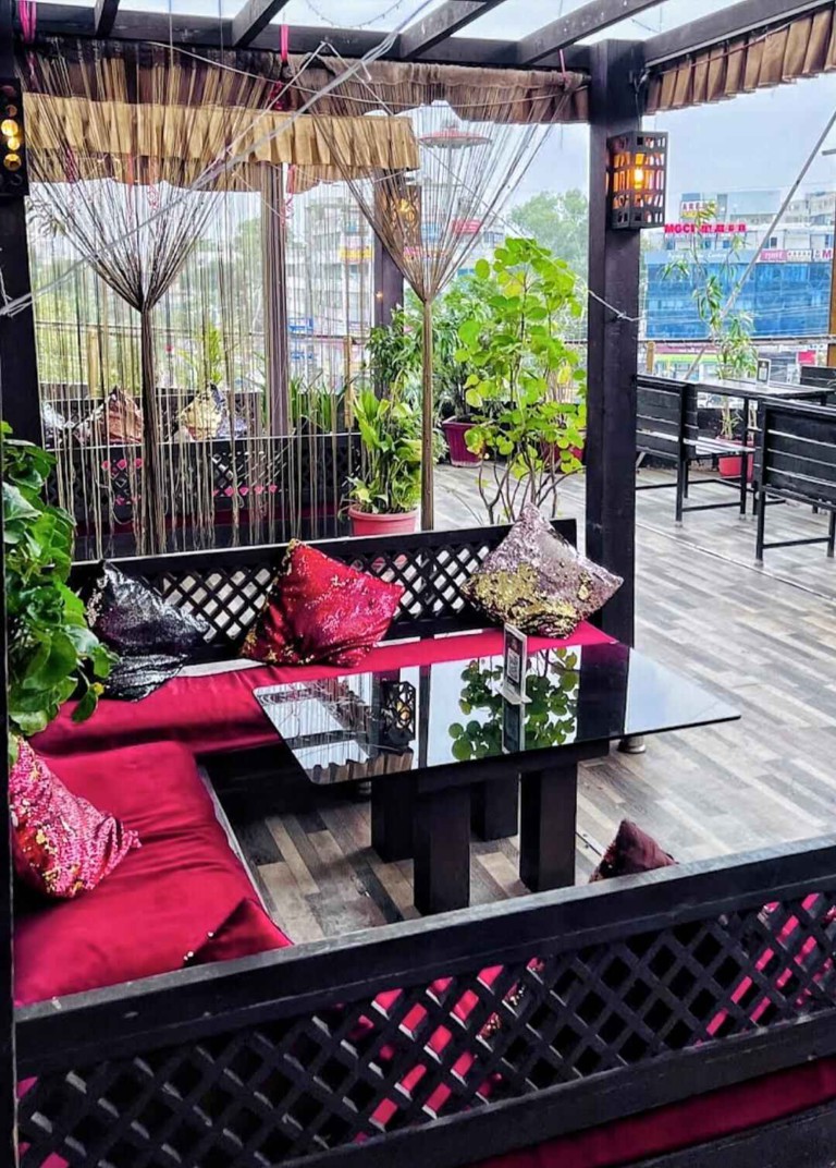 16 Best Private Cabin Cafe And Restaurant For Couples In Indore