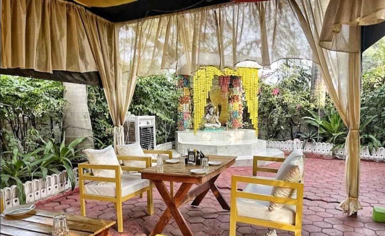 16 Best Private Cabin Cafe And Restaurant For Couples In Indore