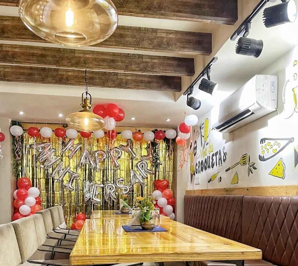 11 Best Private Cabin Cafe And Restaurant For Couples In Patna