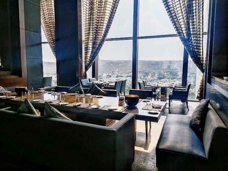 14 Best Private Cabin Cafe And Restaurant For Couples In Pune