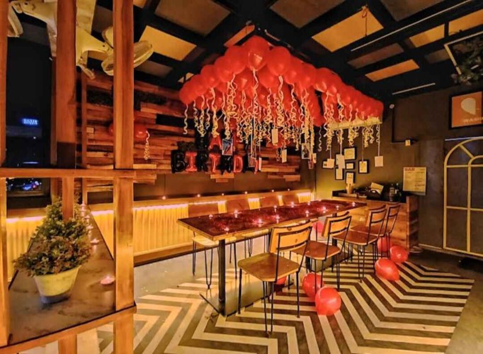 9 Best Private Cabin Cafe And Restaurant For Couples In Rajkot