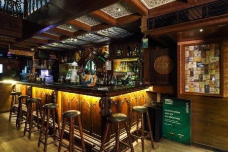 Top 10 Famous Pubs In Goa With Prices